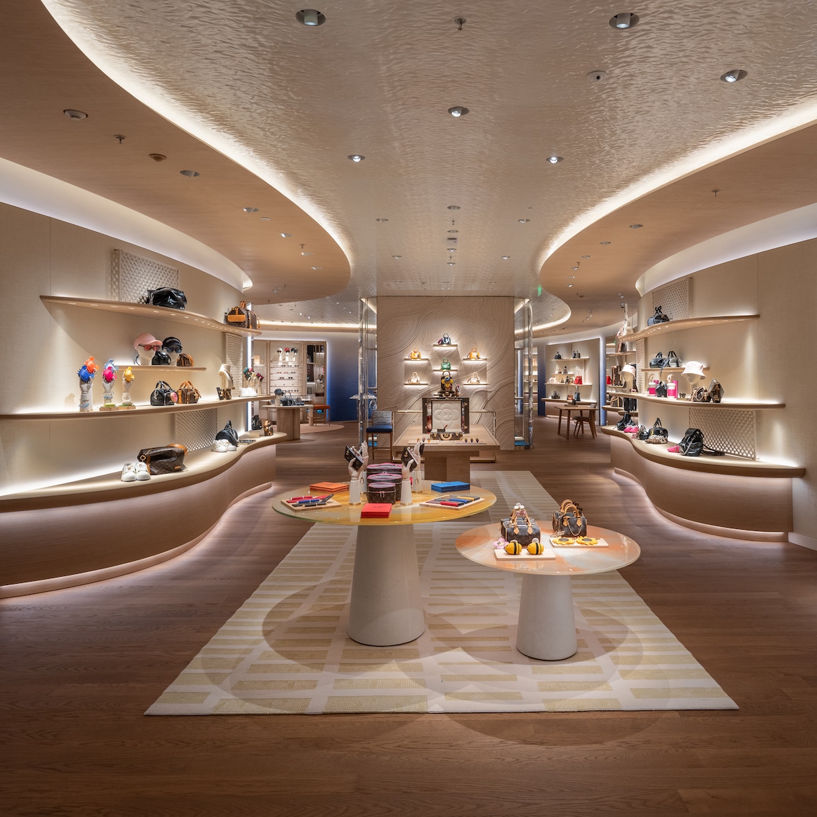Louis Vuitton Visionary Journeys Shanghai | LOUIS VUITTON