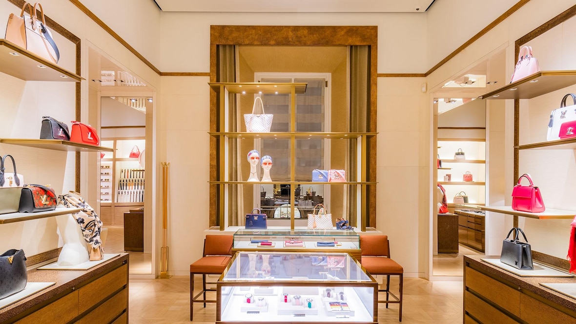 Louis Vuitton Milano Galleria V. Emanuele II Store in Milano, Italy ...