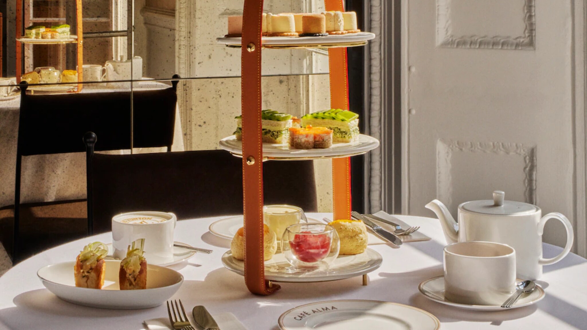 Louis Vuitton Hotel London - Pop Up Experience Store in London, United ...