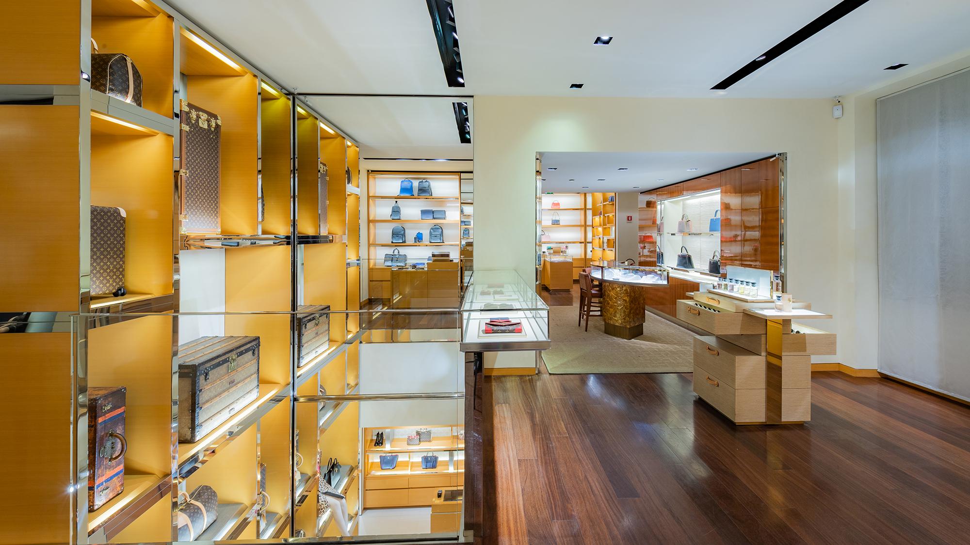 Louis Vuitton Roma Via Condotti Store in Roma, Italy | Louis Vuitton