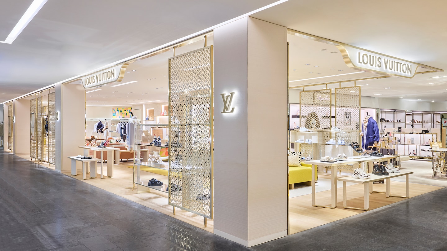 Louis Vuitton Milano Rinascente Store in Milano, Italy | Louis Vuitton