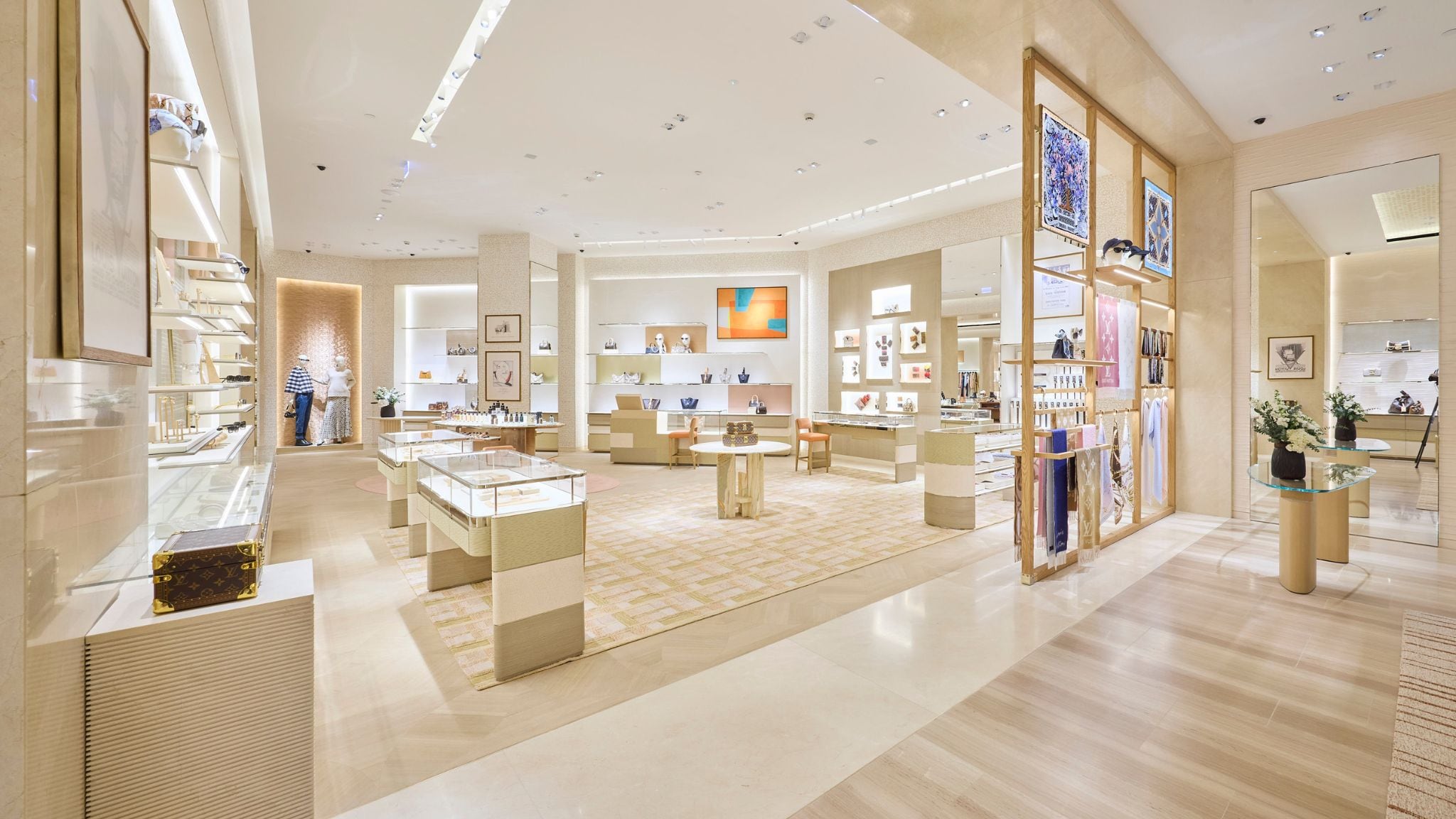 Louis Vuitton Solitaire Mall Store in Riyadh, Saudi Arabia | Louis Vuitton