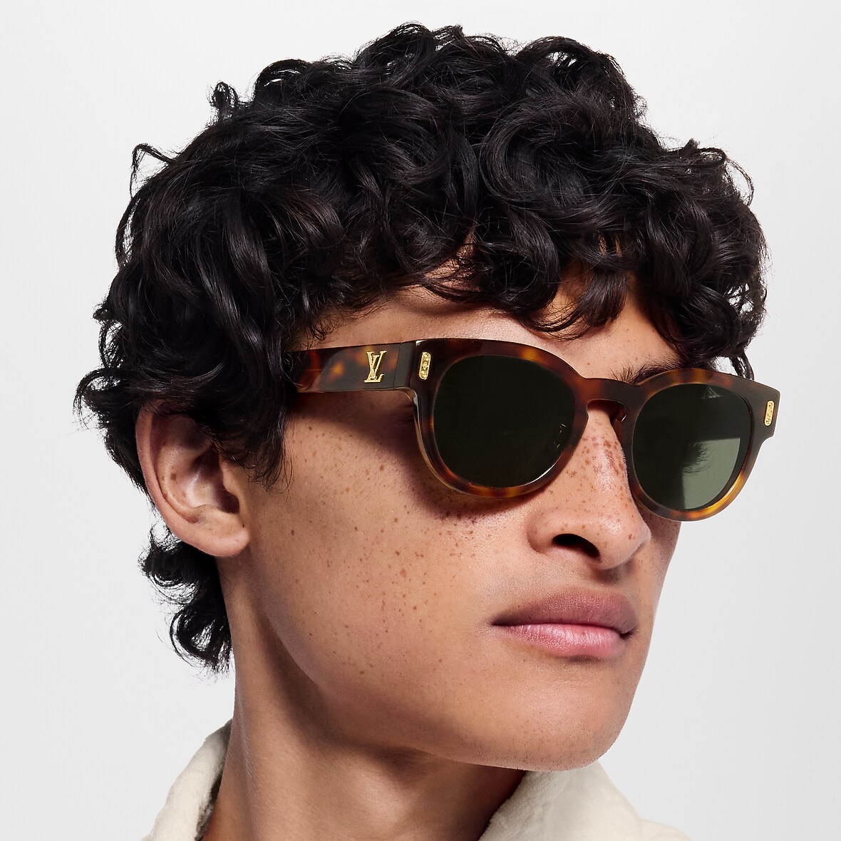 LV Confidence Round Sunglasses S00 - Accessories | LOUIS VUITTON