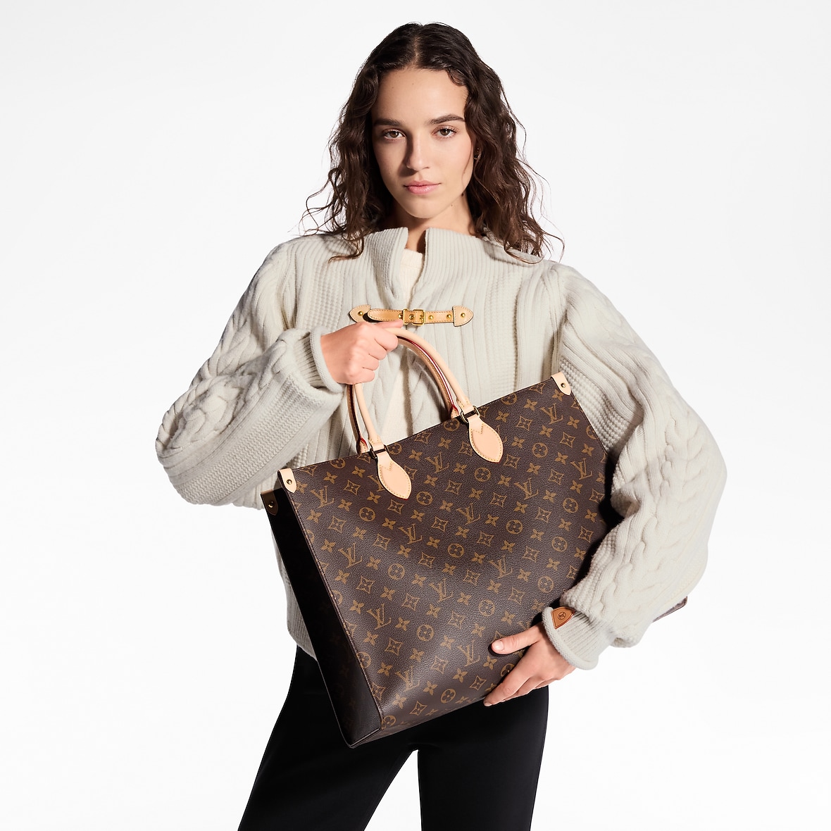 OnTheGo GM Mon Monogram Monogram Canvas - Personalization | LOUIS VUITTON