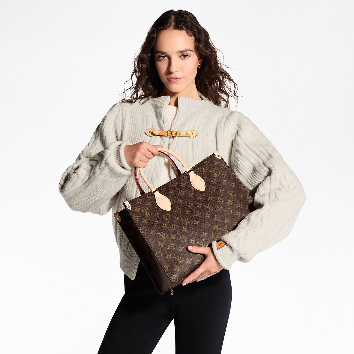 OnTheGo MM Mon Monogram Monogram Canvas - Personalization | LOUIS VUITTON
