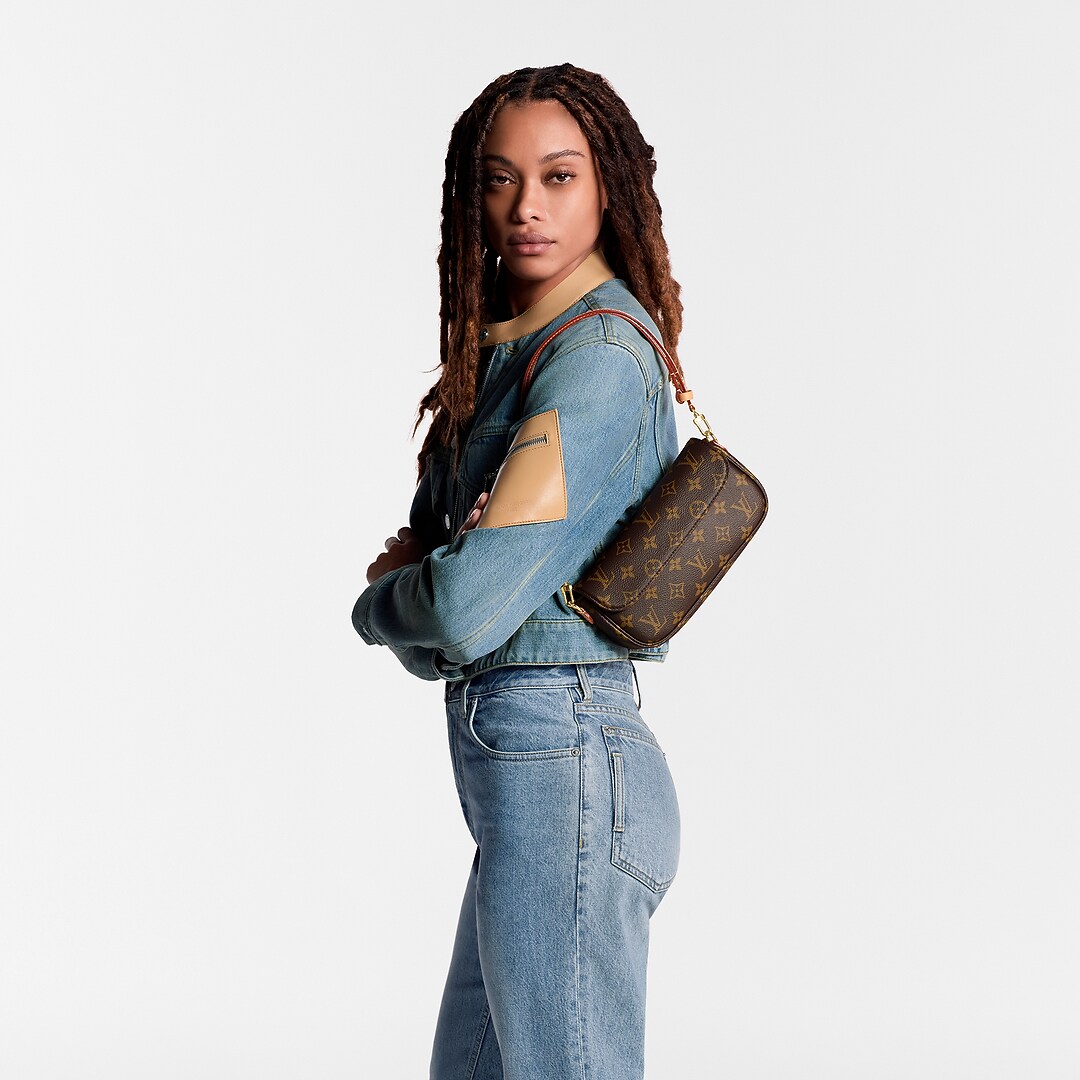 Wallet on Chain Ivy Monogram Canvas - Wallets and Small Leather Goods ...